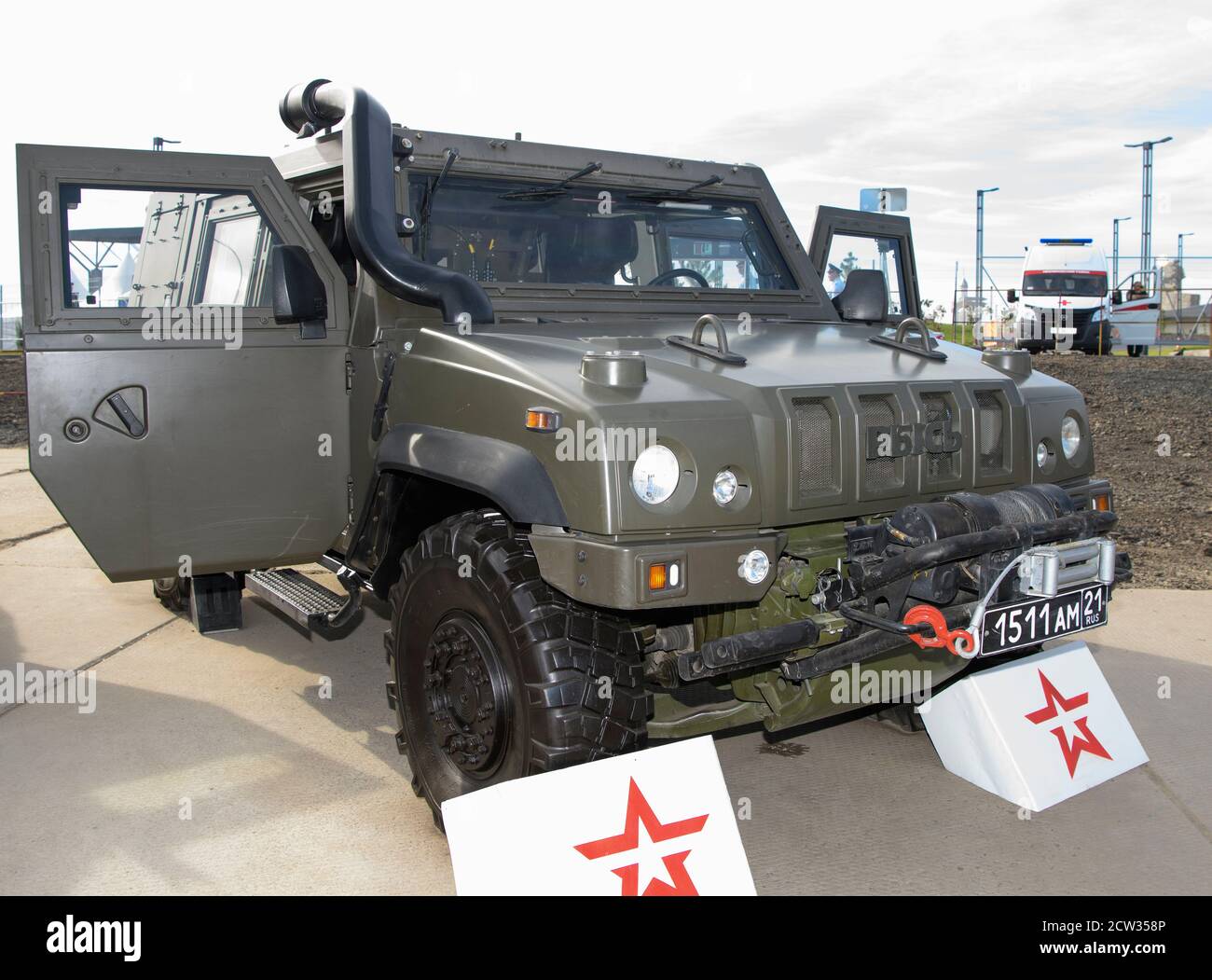 Iveco lmv russia hi-res stock photography and images - Alamy