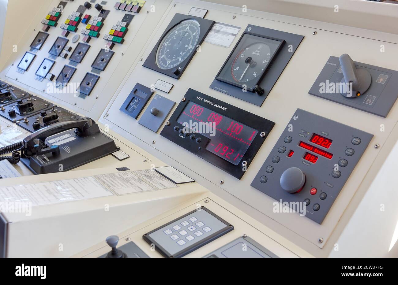 Bridge control console hi-res stock photography and images - Alamy
