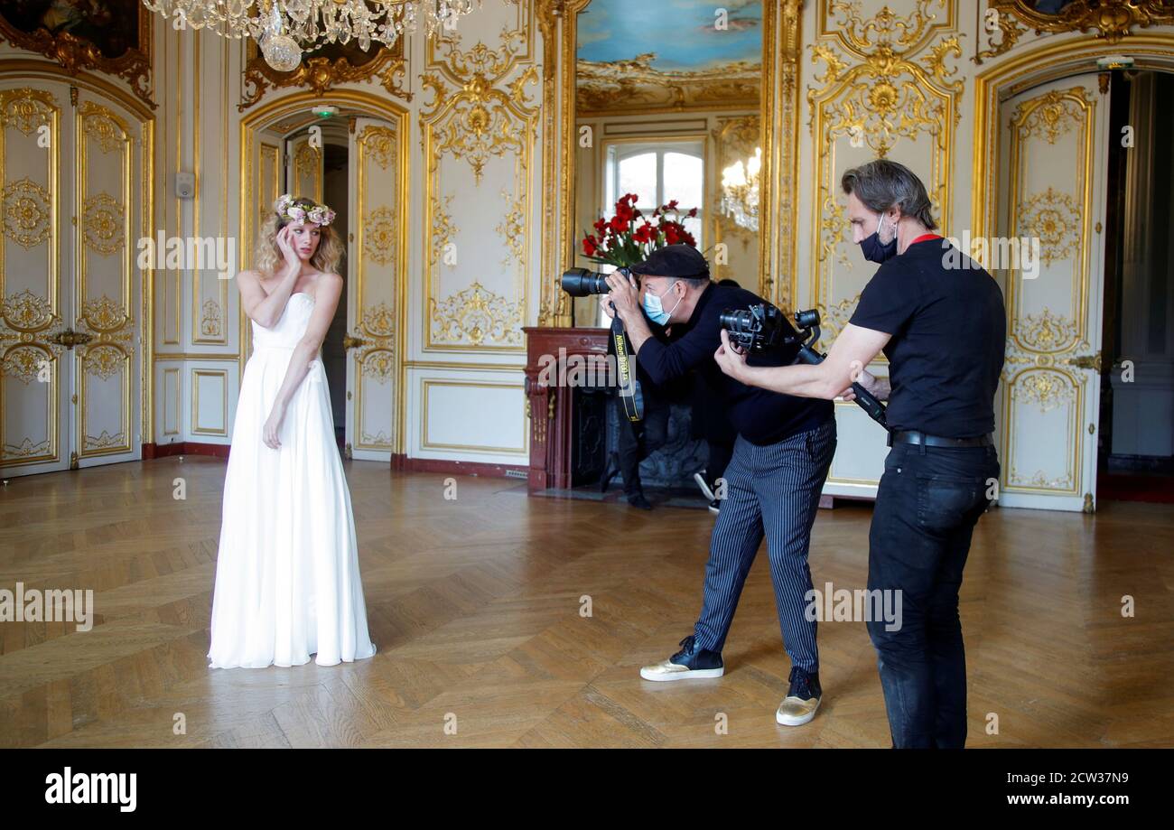 La metamorphose hi-res stock photography and images - Alamy