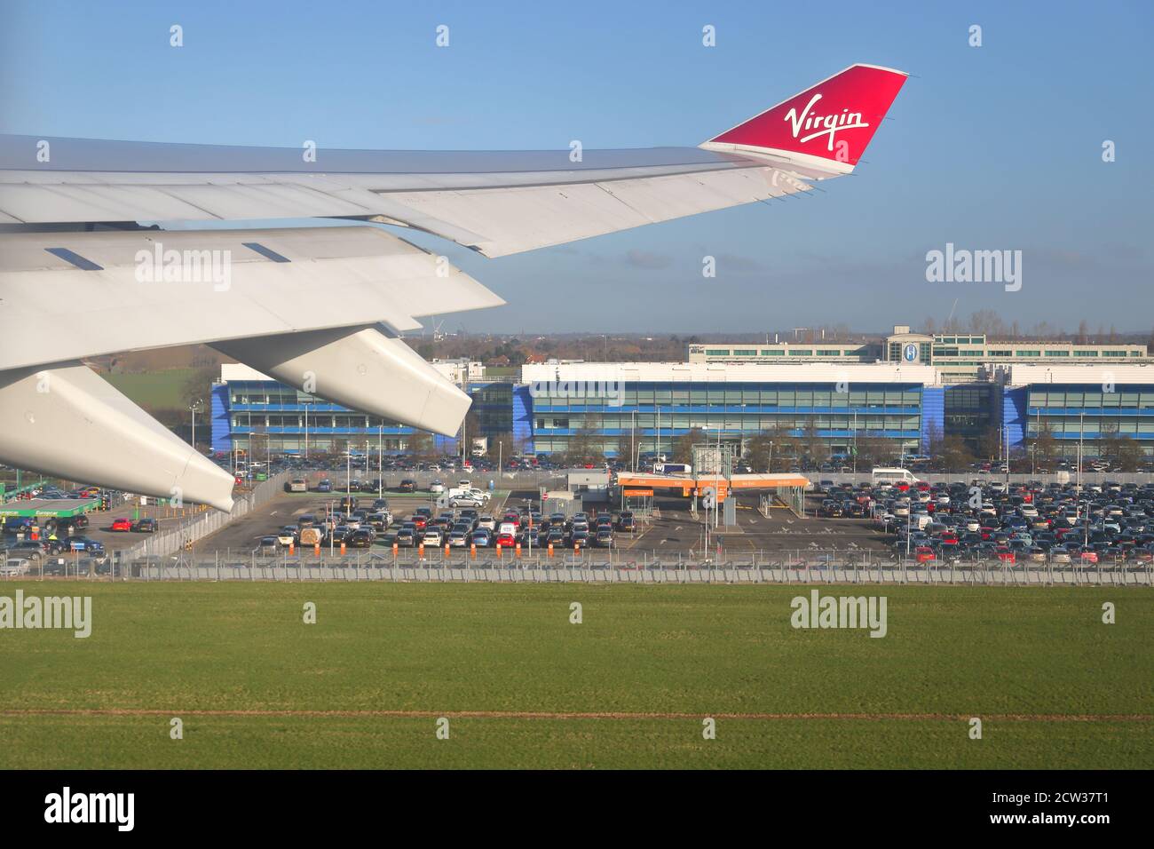 A view from a Virgin Atlantic plane during take off from Heathrow ...