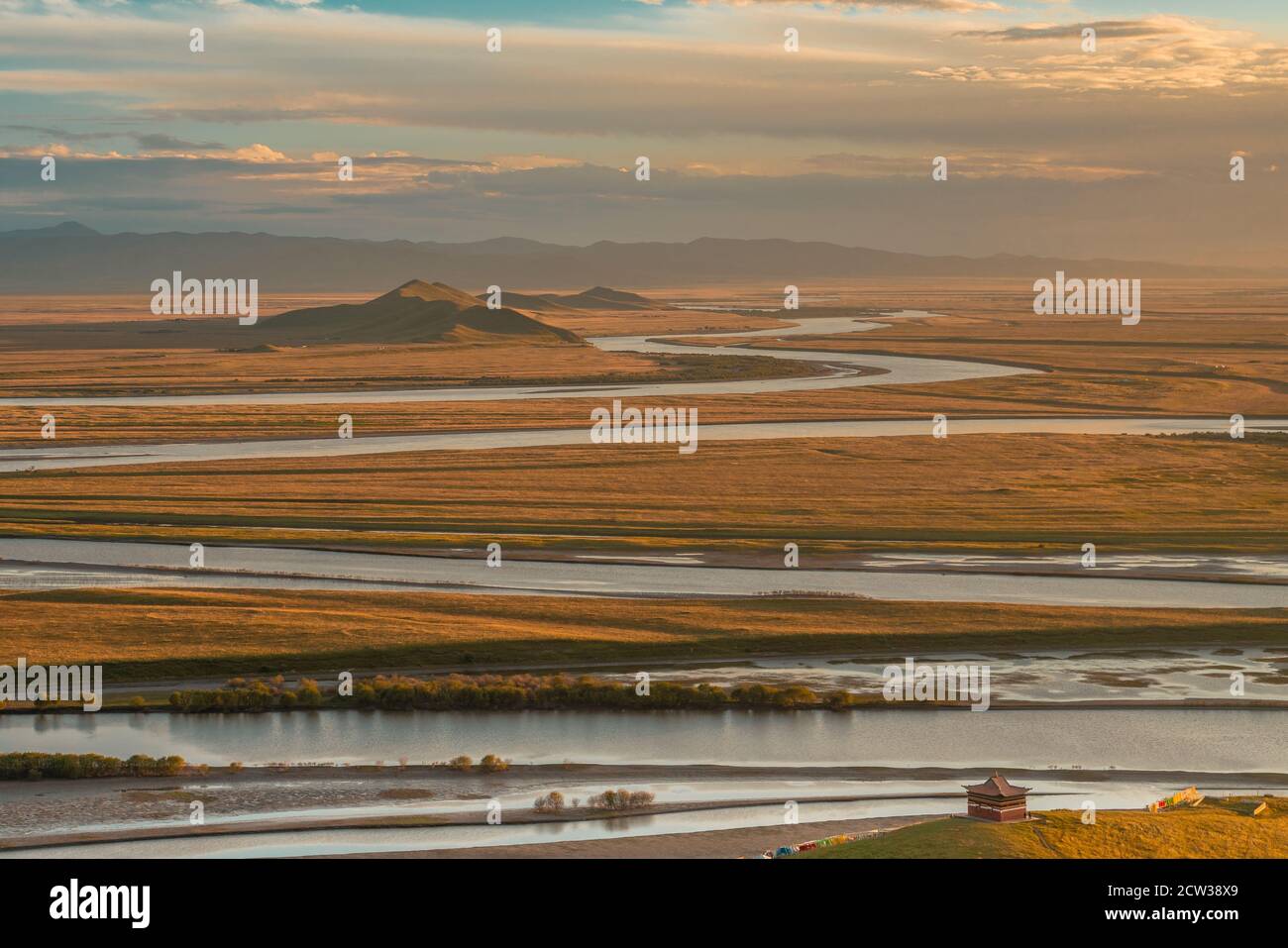 The yellow river winding up in Ruoergai Grassland in Sichuan Province ...