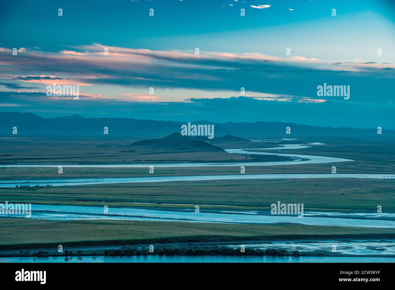 The yellow river winding up in Ruoergai Grassland in Sichuan Province ...