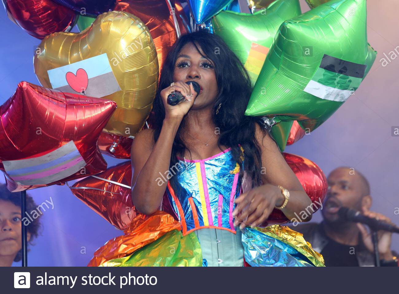 Sinitta and singer hi-res stock photography and images - Alamy