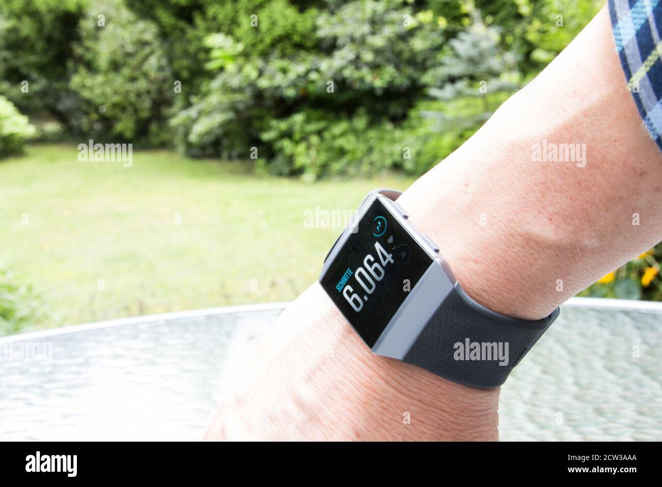Smart watch screen steps tracker hi-res stock photography and images ...