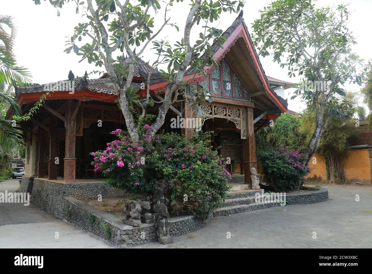 Sasak village sade lombok island hi-res stock photography and images ...