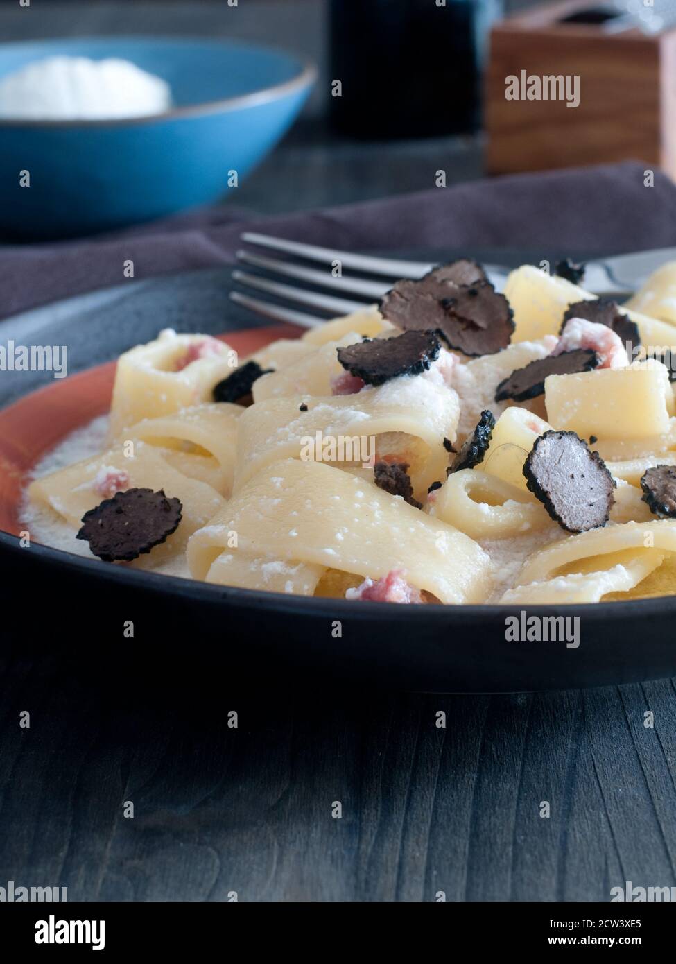 Pasta alla norcina, a typical recipe from Umbria Stock Photo - Alamy