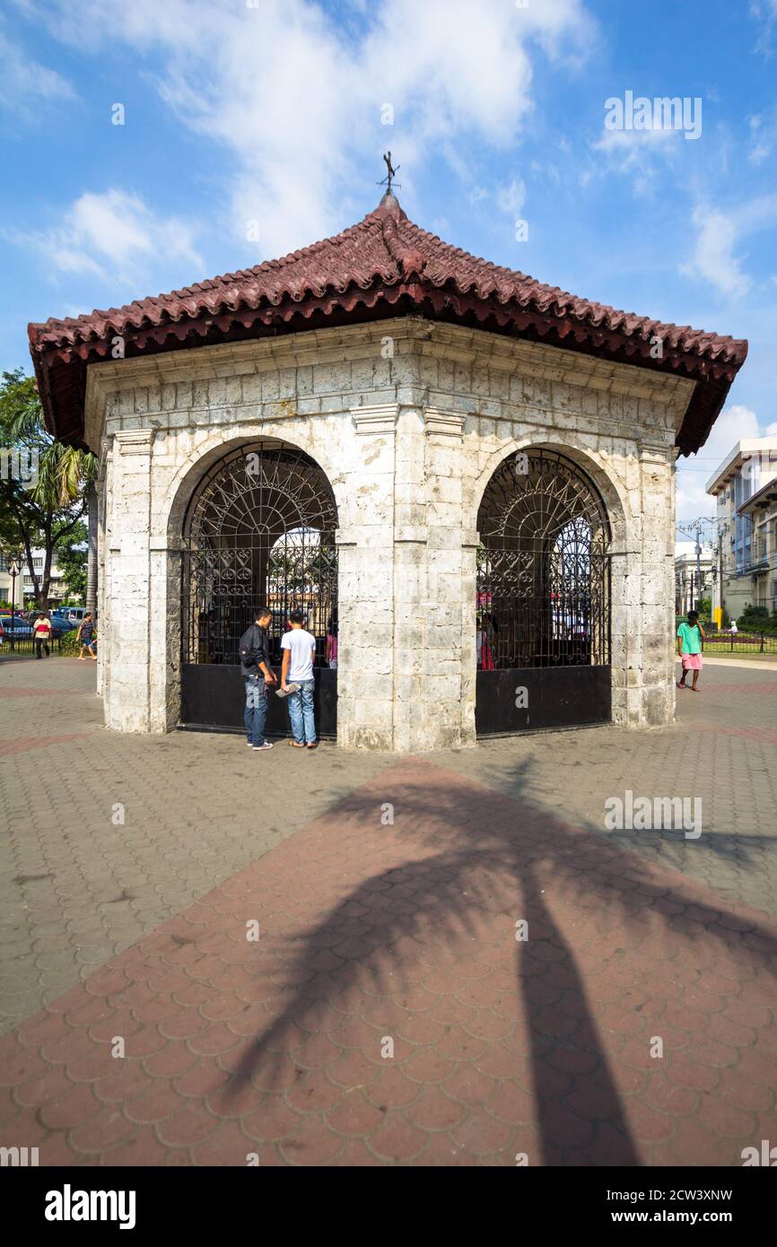 The icon Magellan's Cross kiosk in Cebu City marks where the explorer ...