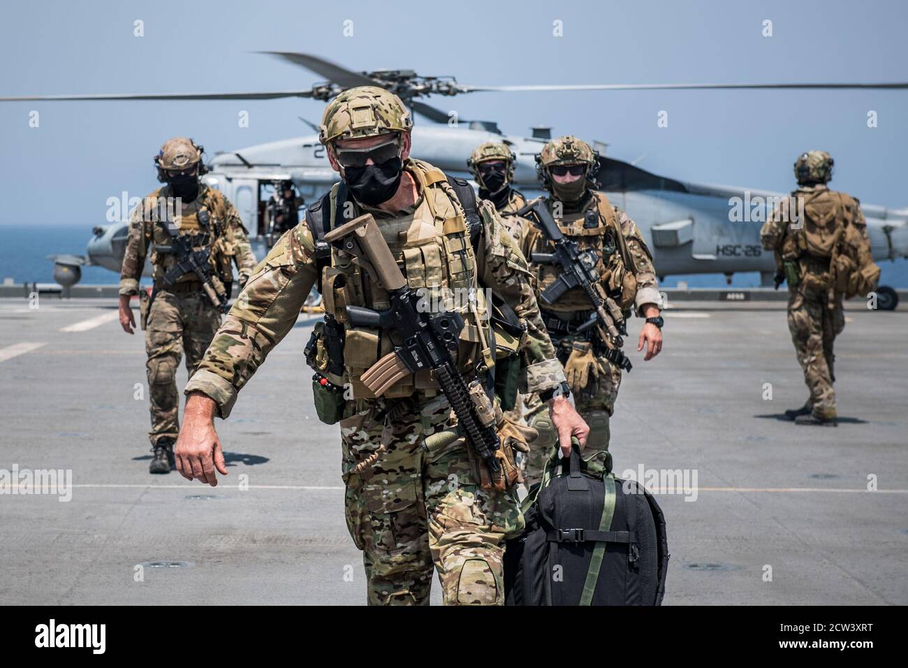 200903-N-KZ419-1204 ARABIAN GULF (Sept. 3, 2020) - Explosive ordnance ...