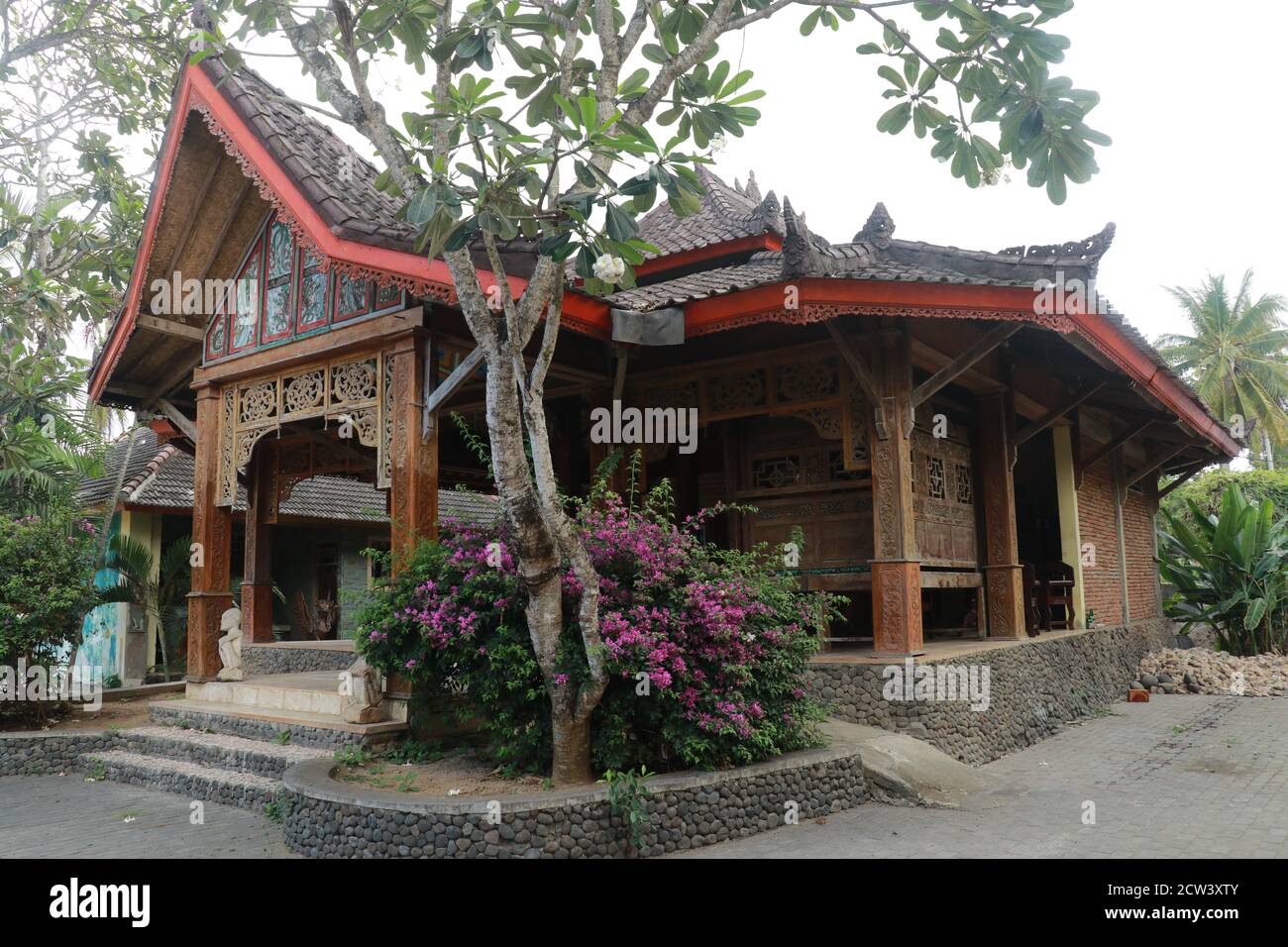 Sasak village sade lombok island hi-res stock photography and images ...
