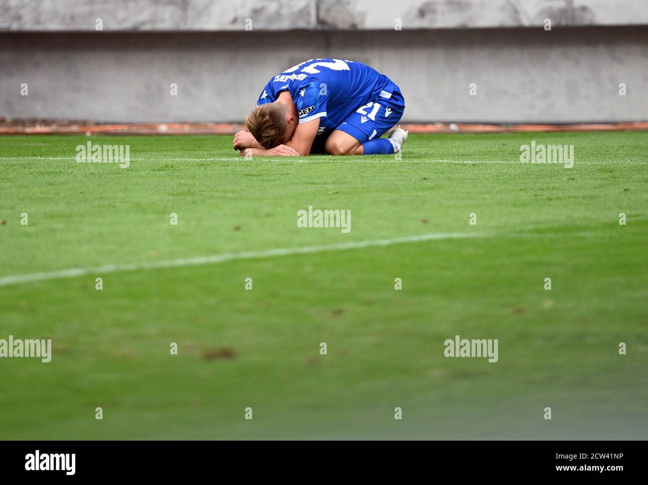 Karlsruhe, Germany. 27th Sep, 2020. Football: 2nd Bundesliga ...