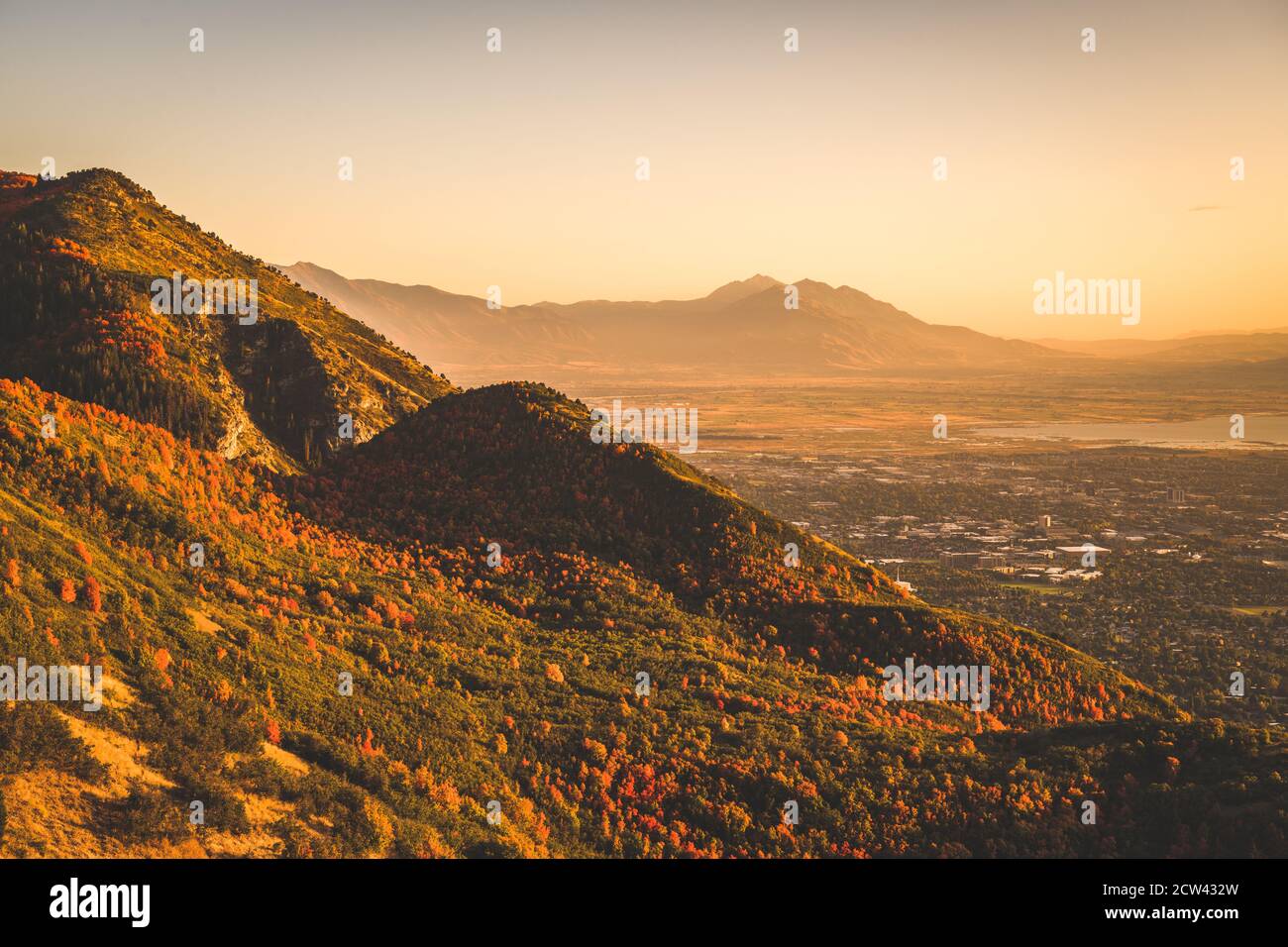 Provo, Utah, USA view of downtown from the lookout during dusk Stock ...