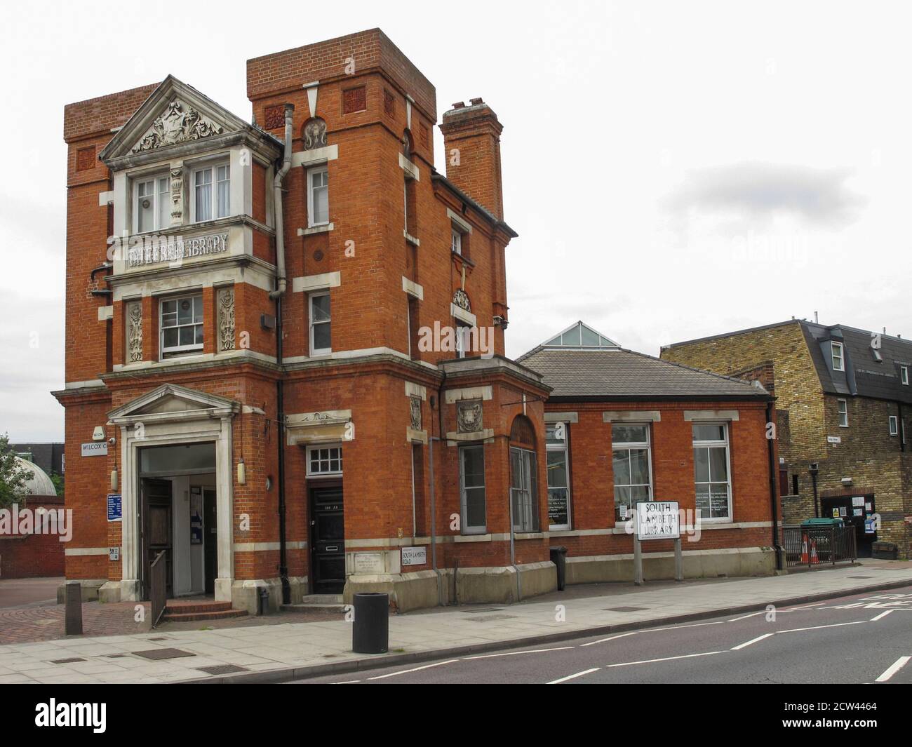 Tate Free Library South Lambeth Road S.W.8 Stock Photo - Alamy