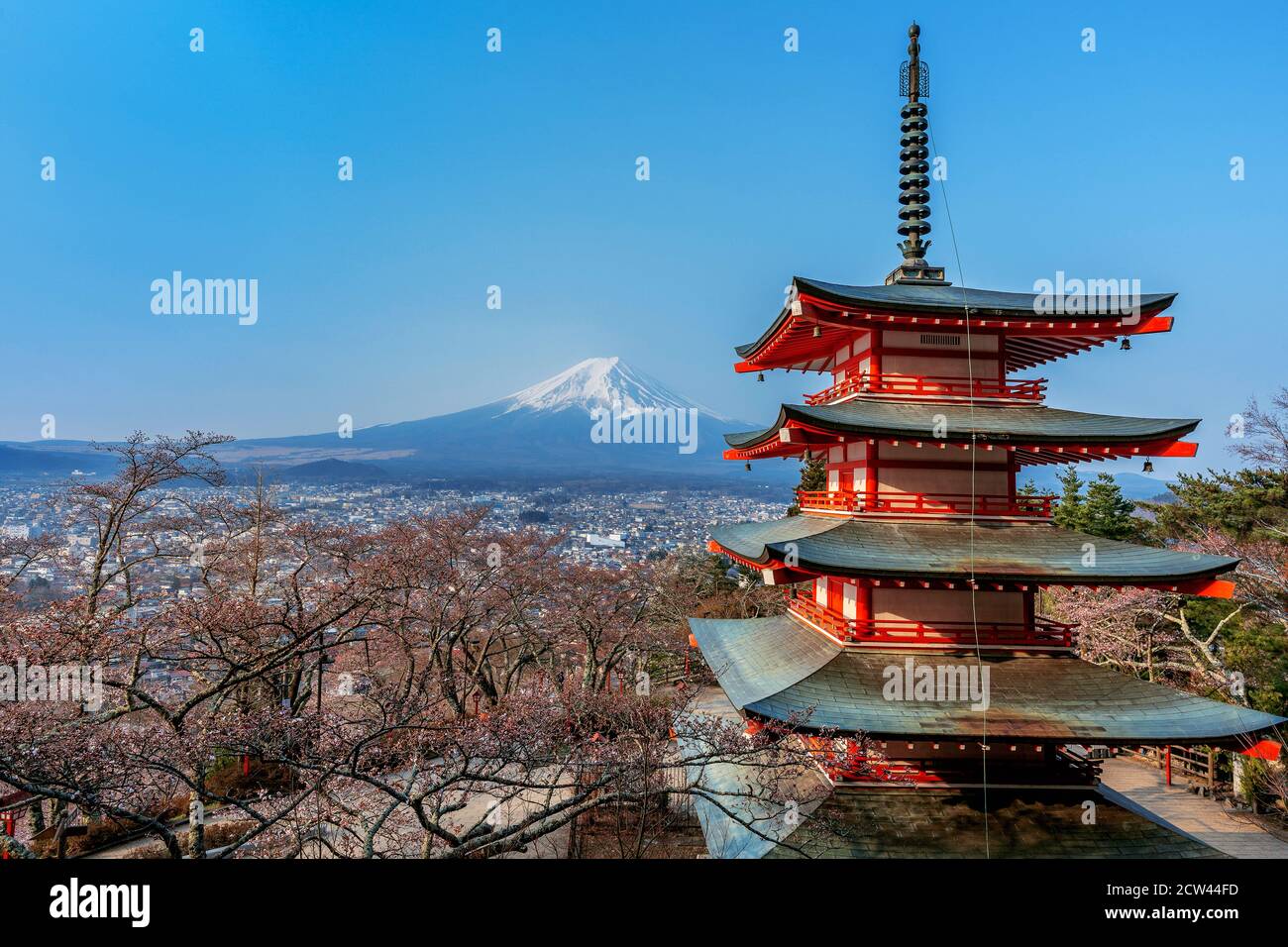 Chureito pagoda and Fuji mountain in Japan Stock Photo - Alamy