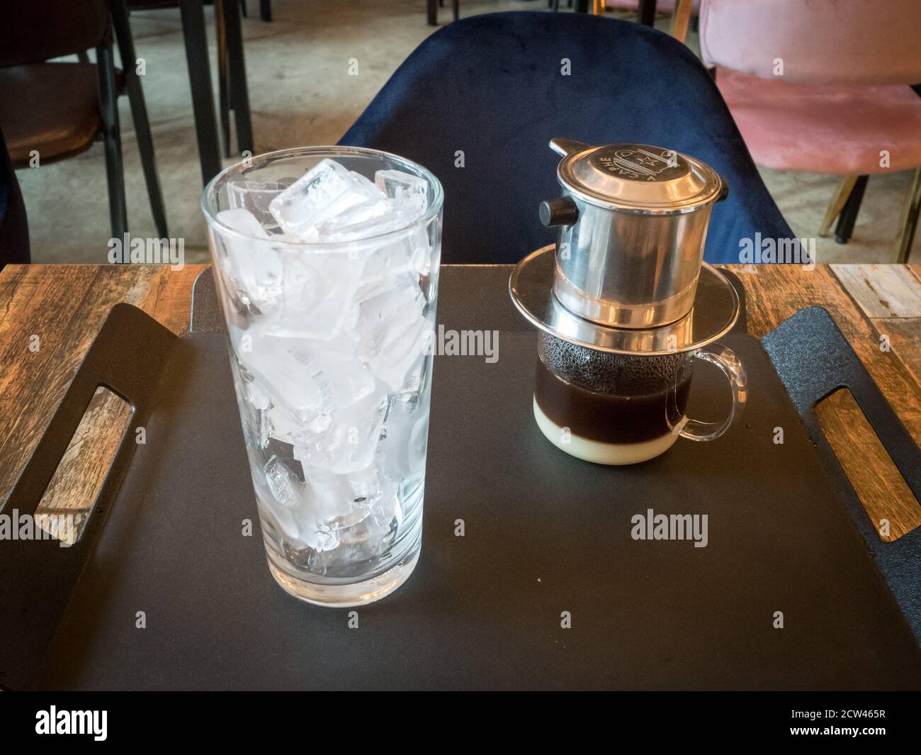 Cafe sua da, Vietnamese iced coffee with sweetened condensed milk ...