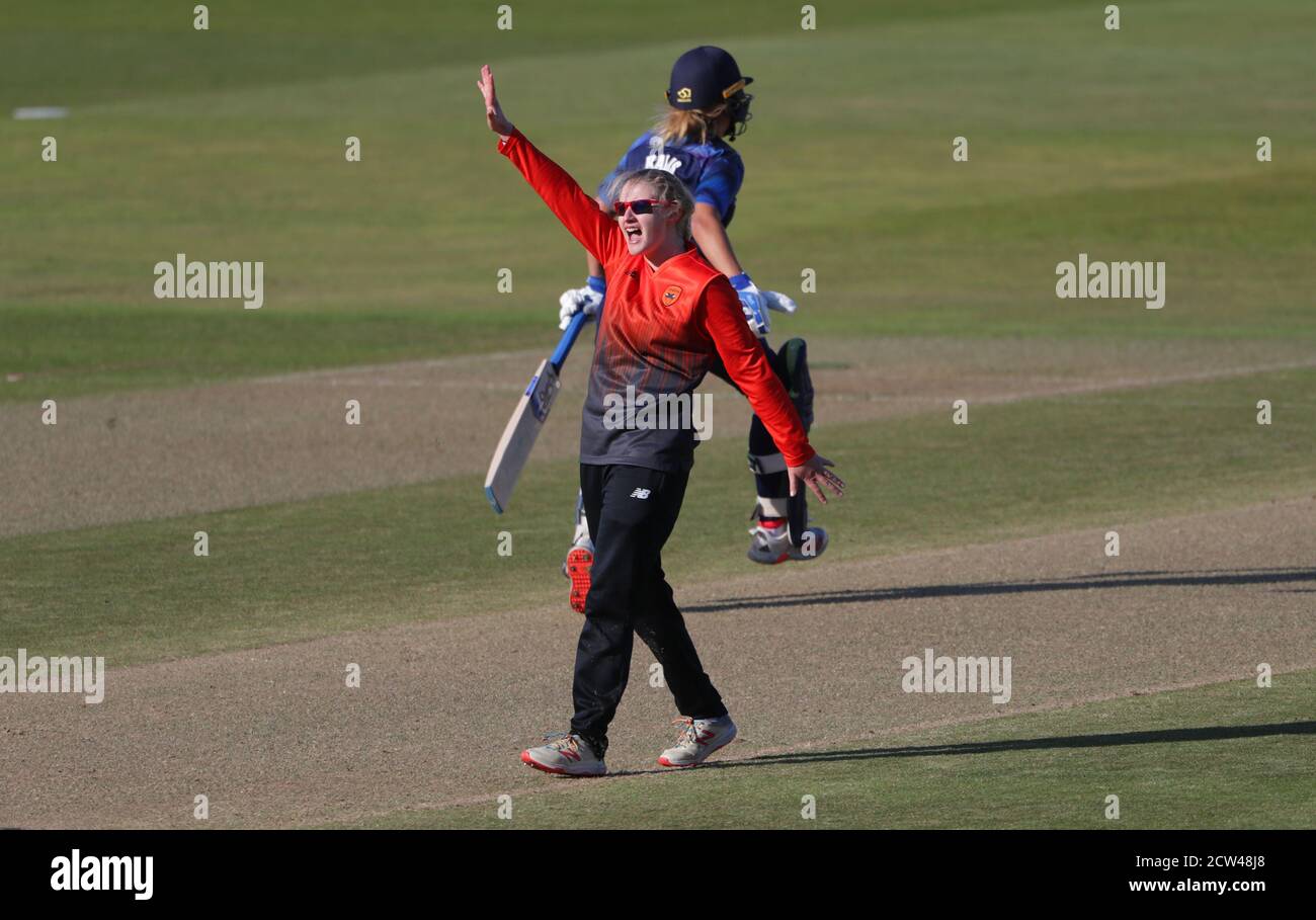 Wicket northern diamonds linsey smith hi-res stock photography and ...