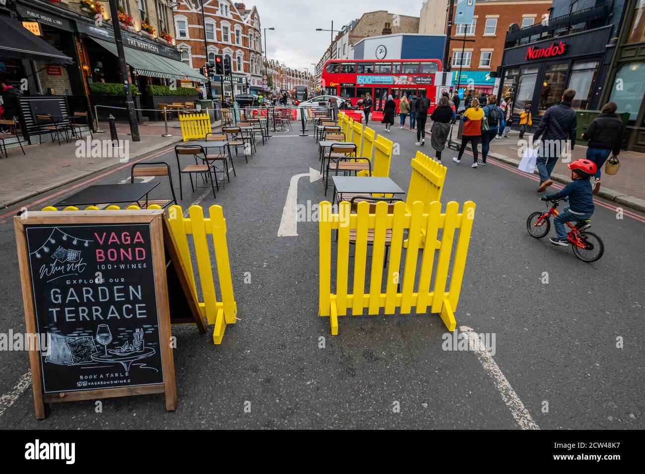 London, UK. 27th Sep, 2020. The final day of the road closure for ...