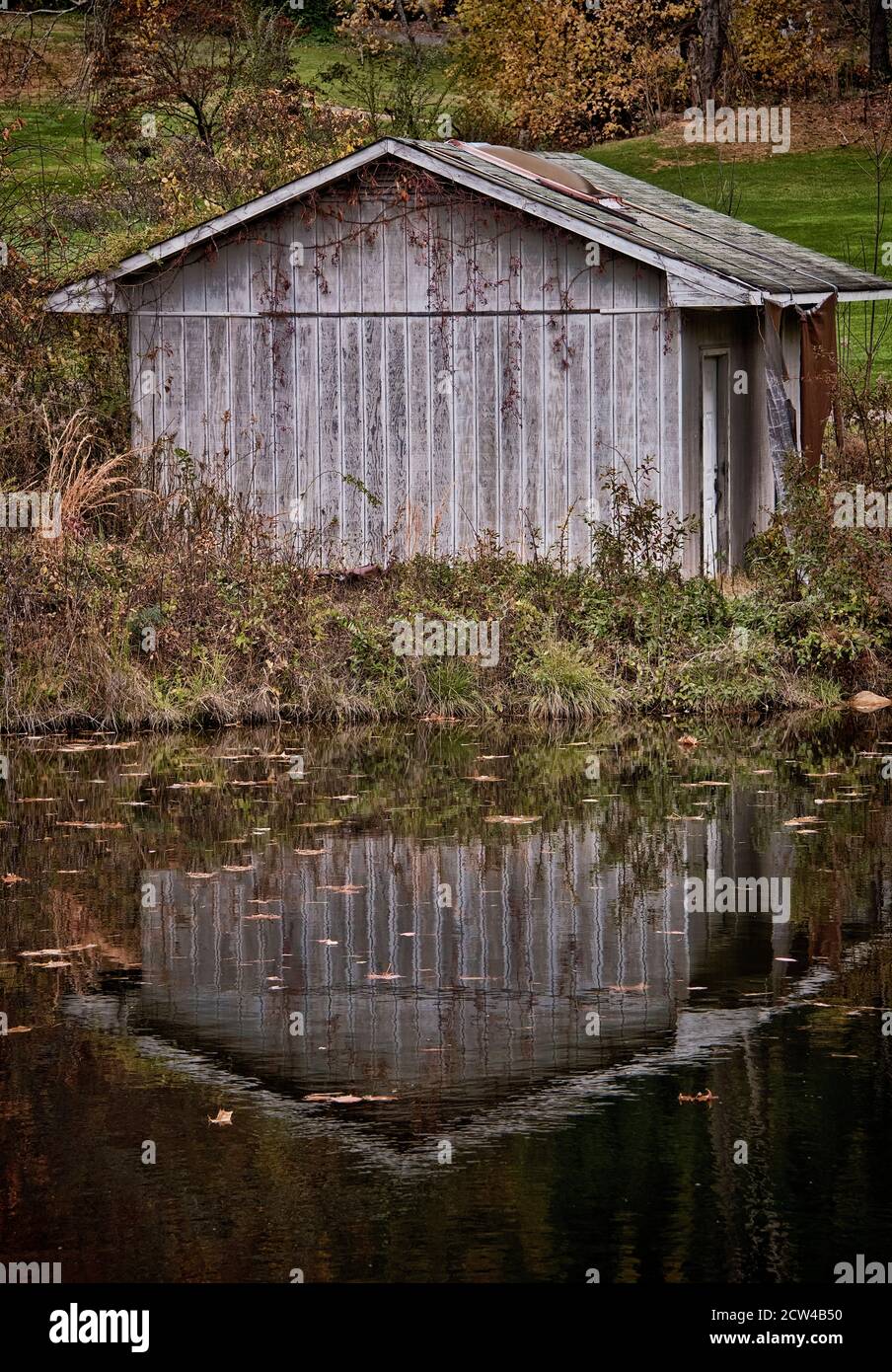 Scary shed hi-res stock photography and images - Alamy