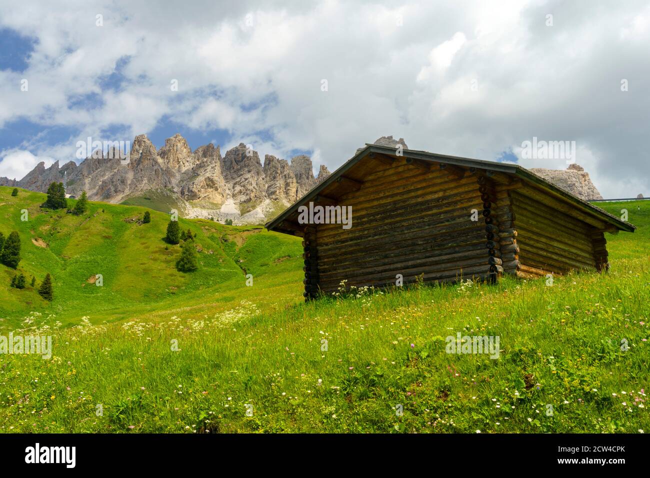 Mountain landscape at summer along the road to Gardena pass, Dolomites ...