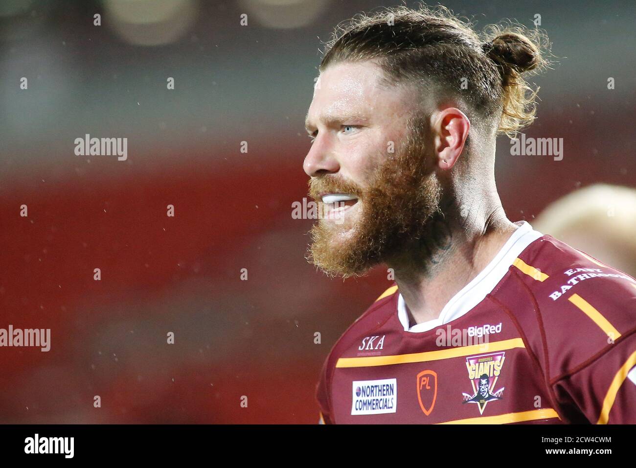 Chris McQueen (34) on debut for Huddersfield Giants Stock Photo - Alamy