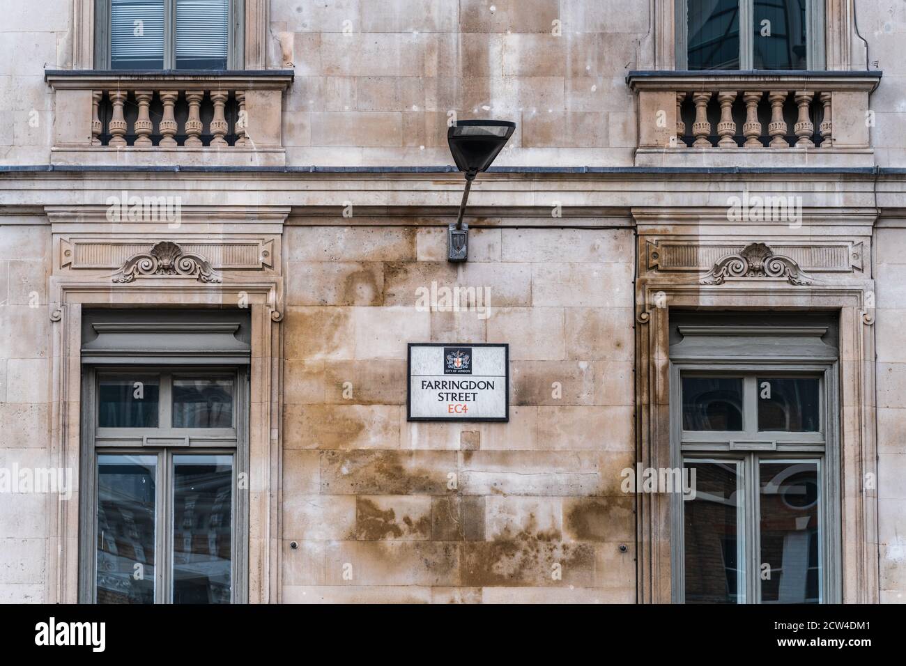 Farringdon sign hi-res stock photography and images - Alamy