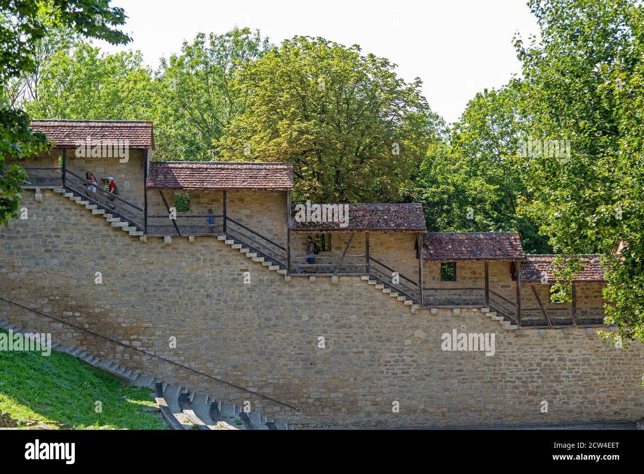 Parapet wall hi-res stock photography and images - Alamy