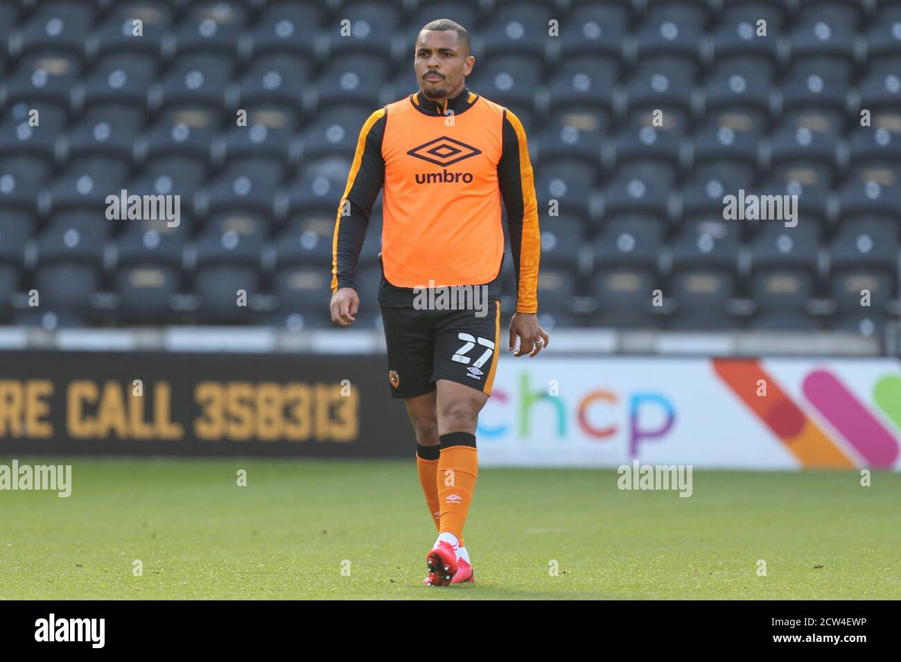 Josh Magennis (27) of Hull City during the warm up Stock Photo - Alamy