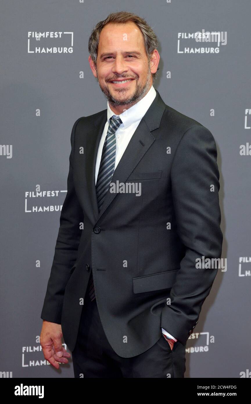 Hamburg, Deutschland. 25th Sep, 2020. Moritz Bleibtreu at the premiere ...