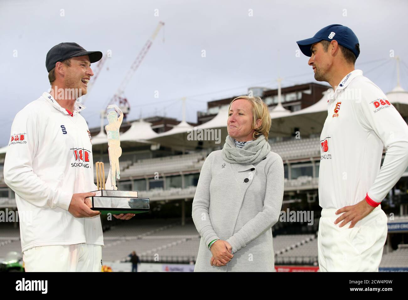 Essex's Tom Westley (left) with the trophy alongside Bob Willis' widow ...