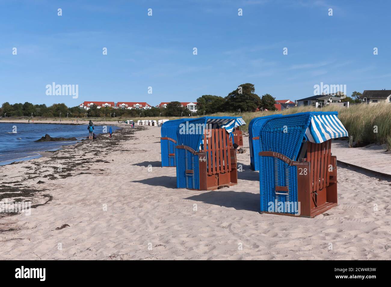 Strandkorb, traditional Baltic beach chair, Glowe, Ruegen Stock Photo ...