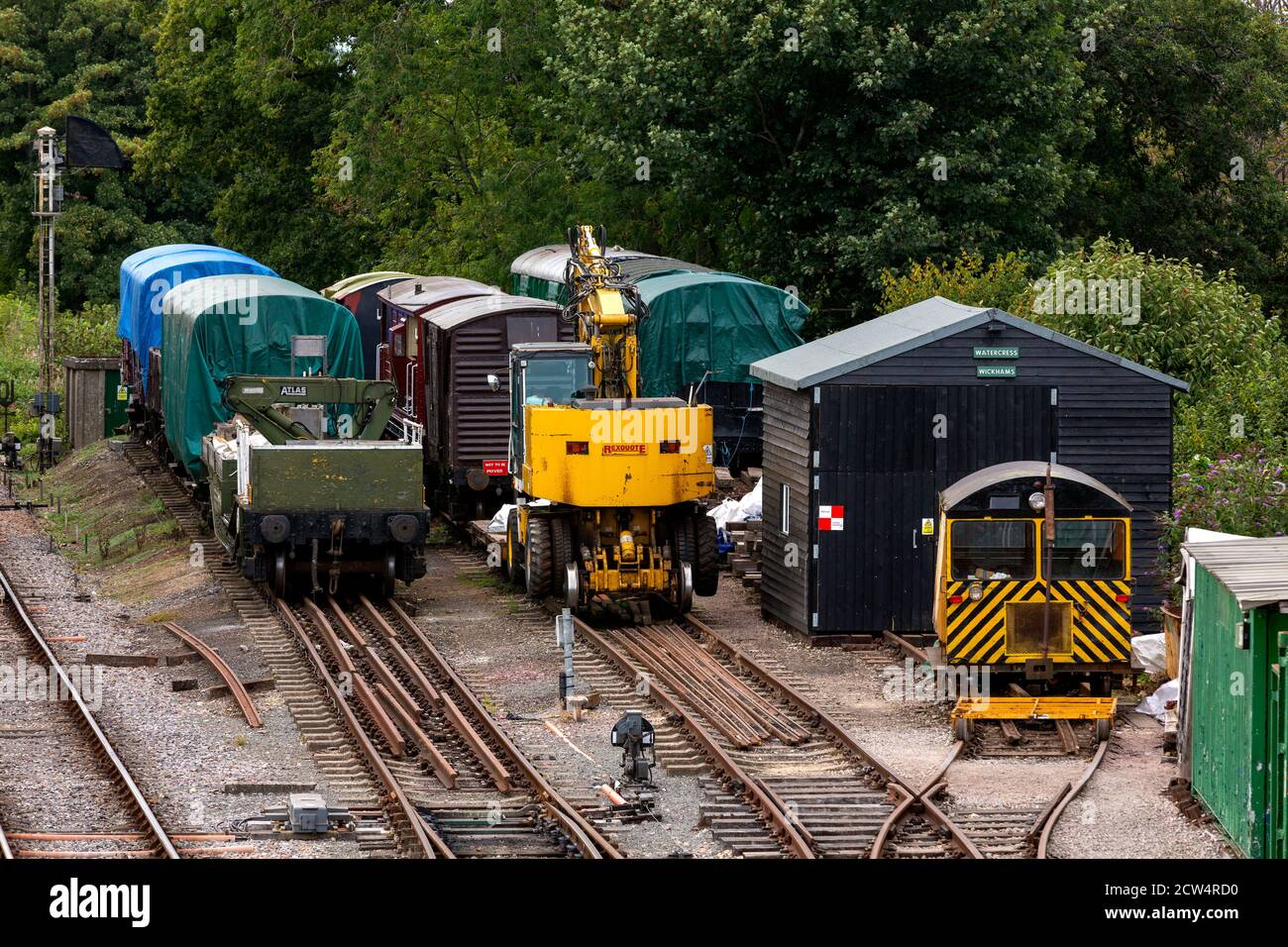 Old railway line carriages hi-res stock photography and images - Alamy