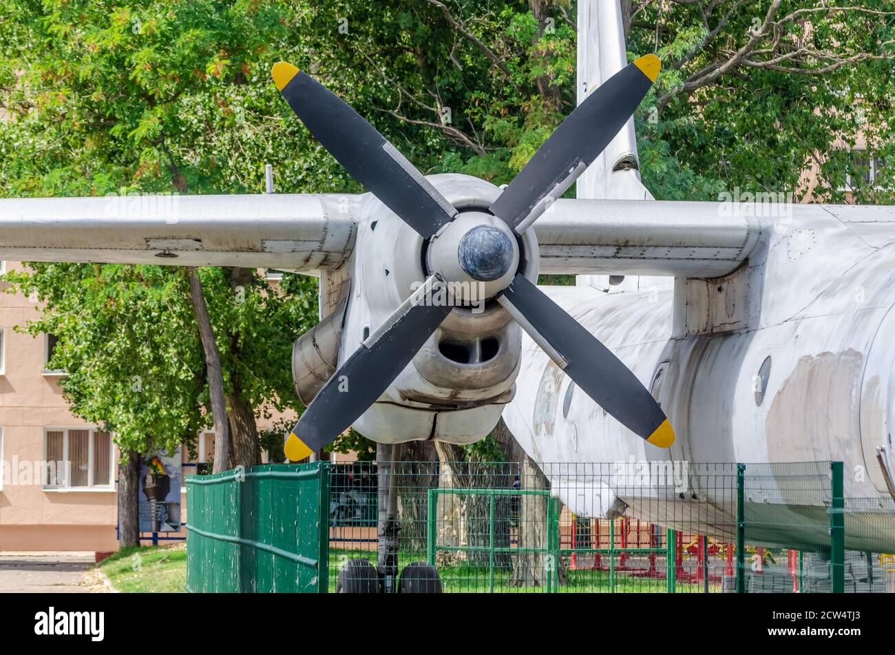 Nacelle engine aircraft propeller hi-res stock photography and images ...