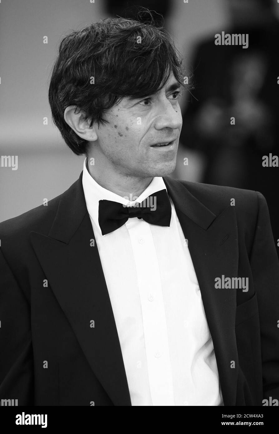 Netflix in tv Black and White Stock Photos & Images - Alamy