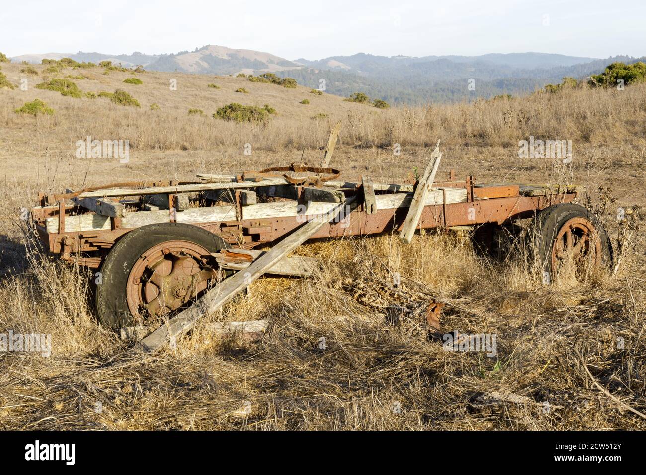 Broken farm wagon hi-res stock photography and images - Alamy