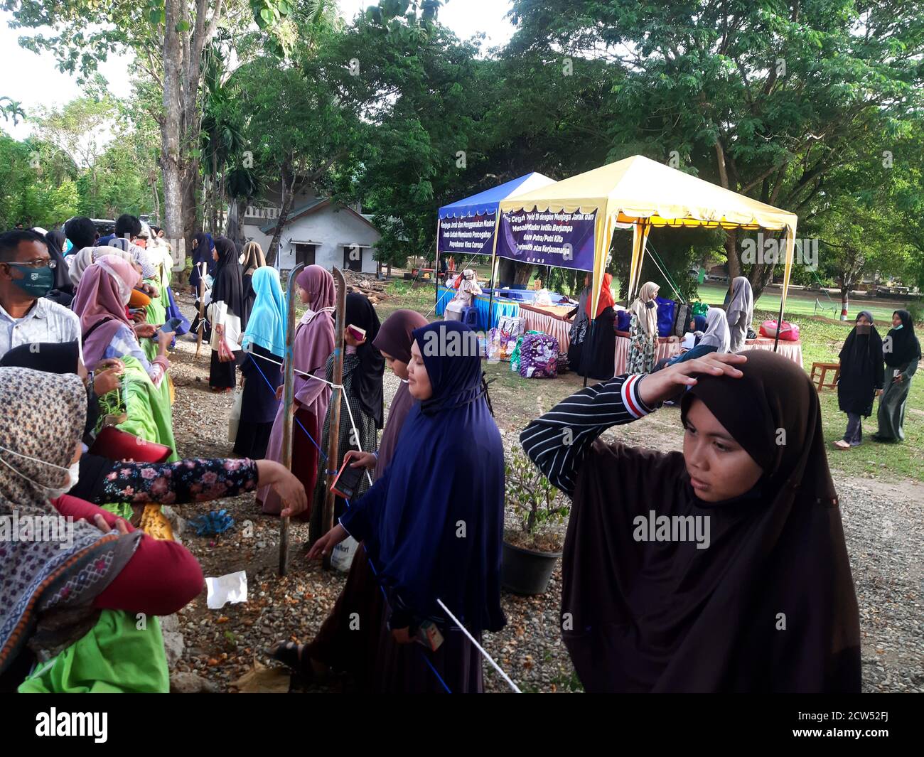 Maintaining a distance during the COVID-19 pandemic, in the atmosphere ...