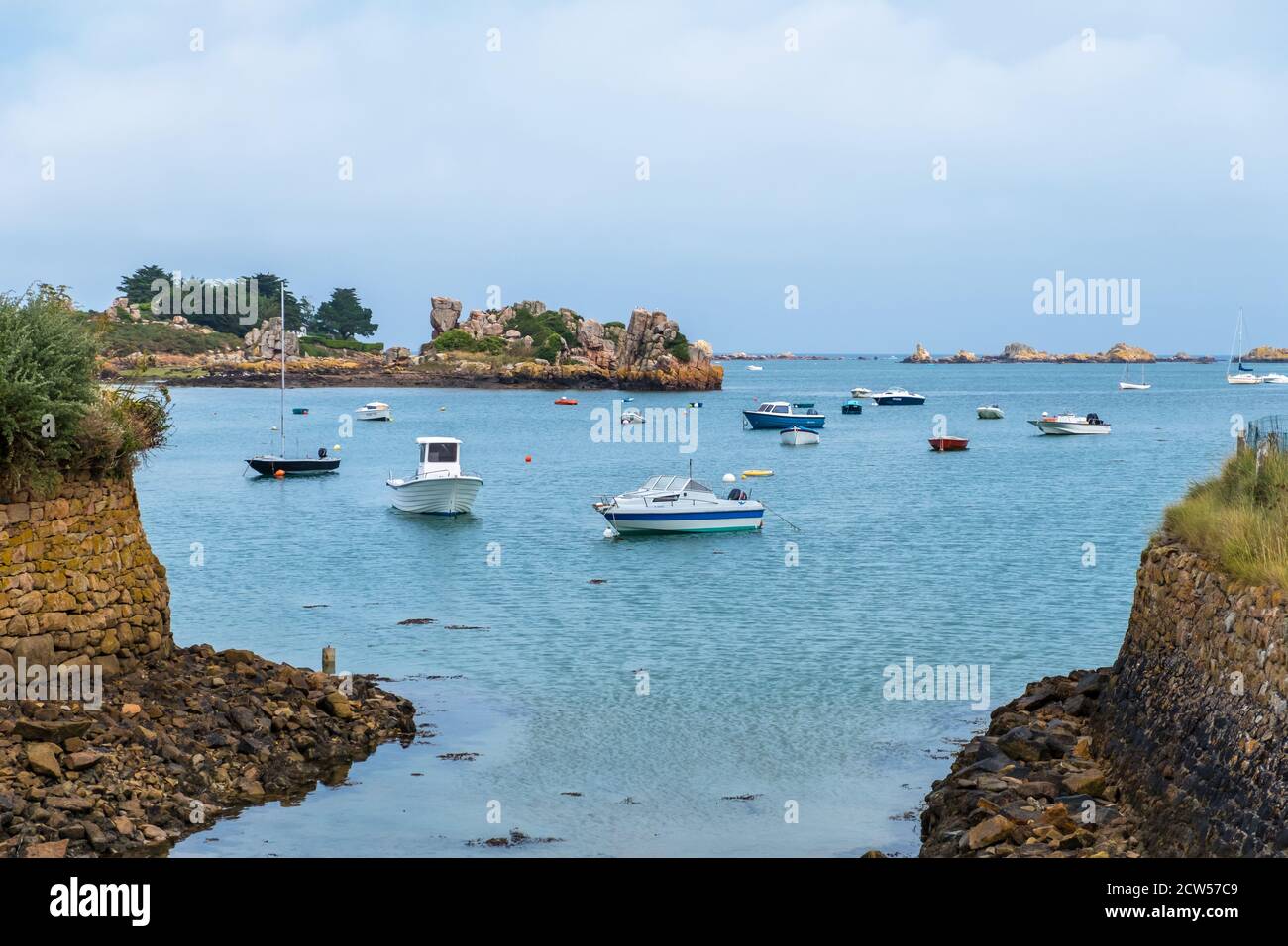 Bréhat archipelago kayak hi-res stock photography and images - Alamy