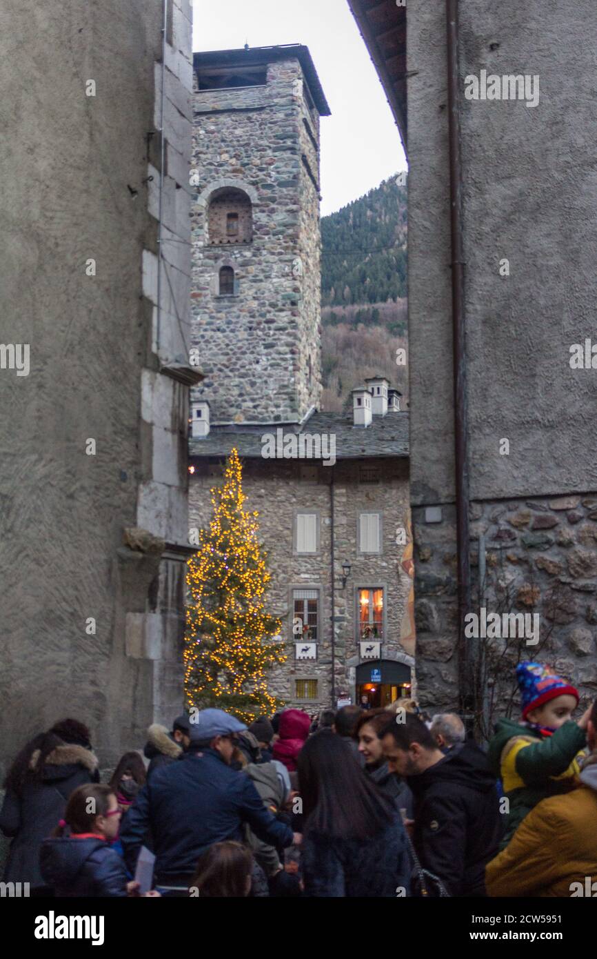 The ancient town of Gromo in the Christmas period Stock Photo - Alamy