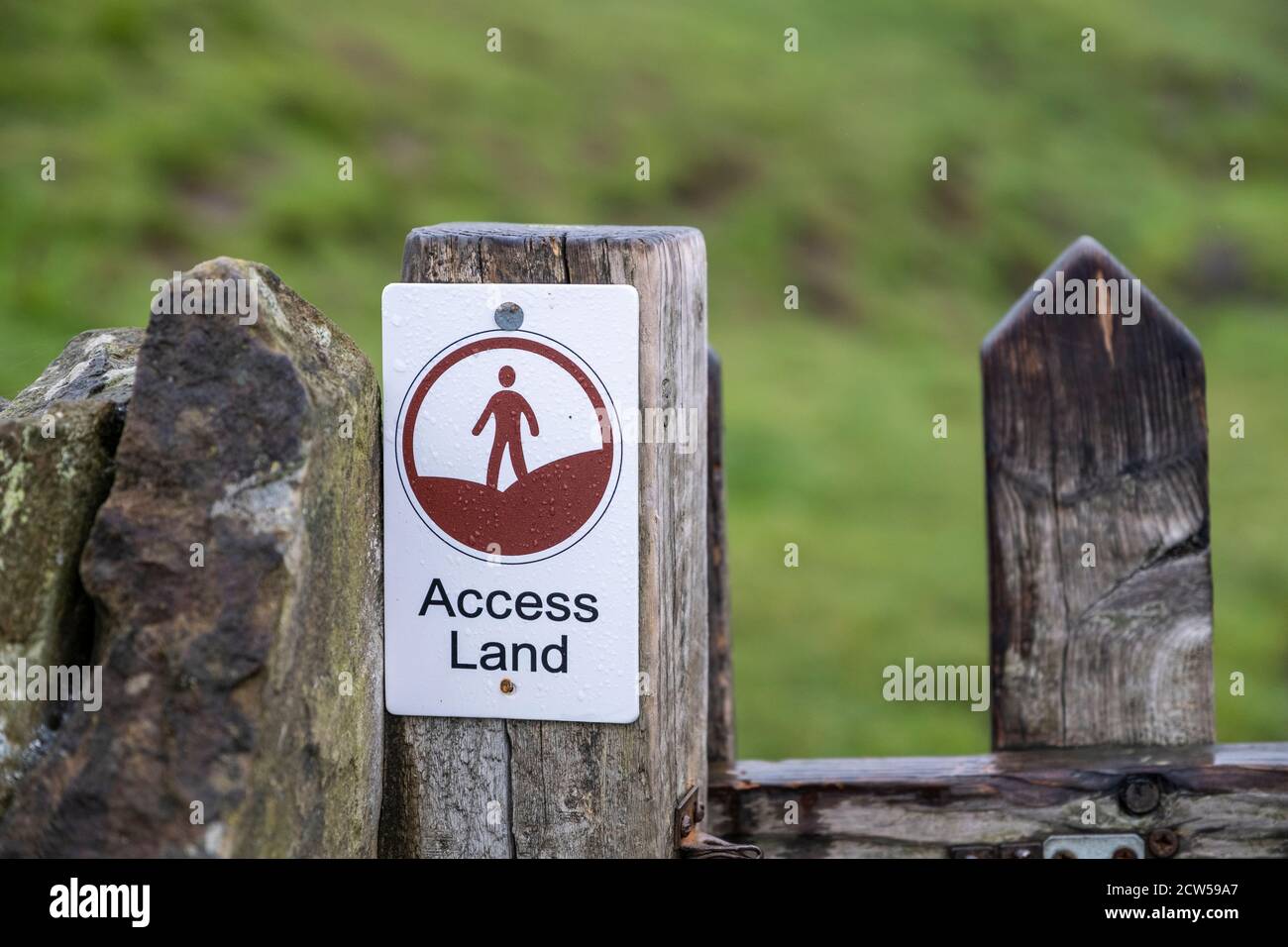 Open access land Sign in the Derbyshire Peak District, UK Stock Photo ...