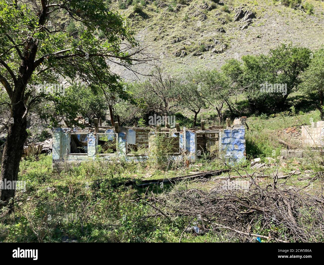 Desolate place hi-res stock photography and images - Alamy