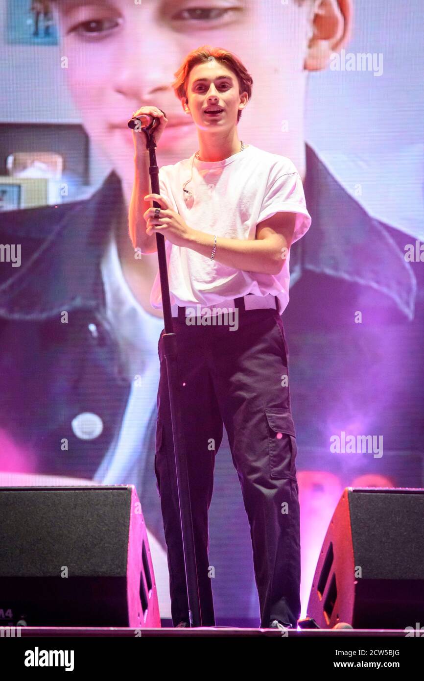 Johnny orlando 2020 hi-res stock photography and images - Alamy