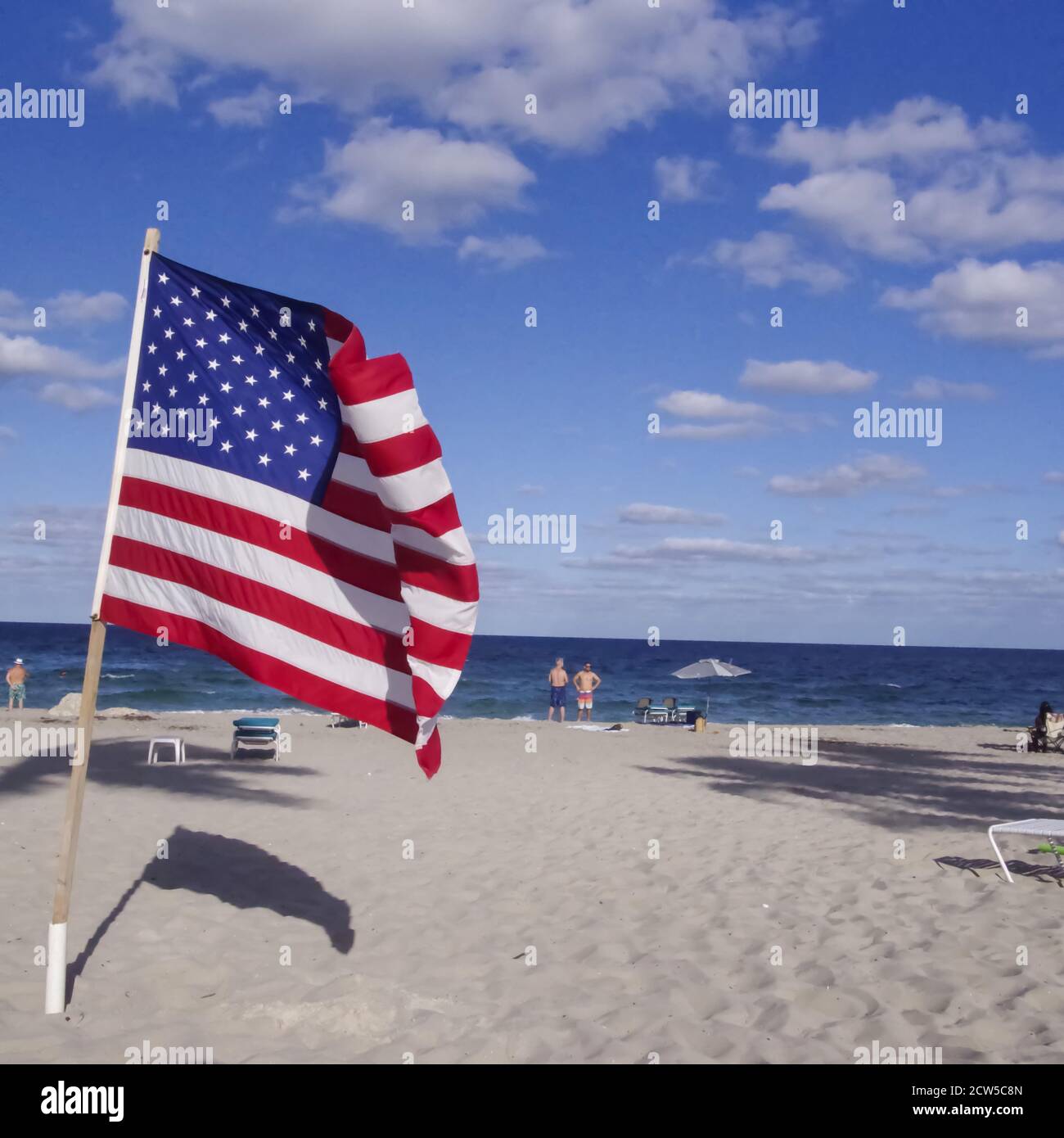 Billowing american flag hi-res stock photography and images - Alamy