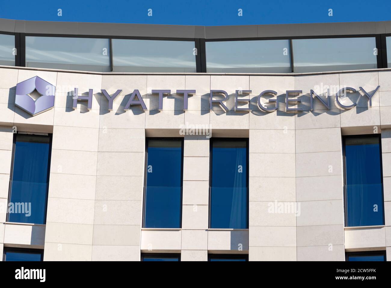 Hyat signage hi-res stock photography and images - Alamy
