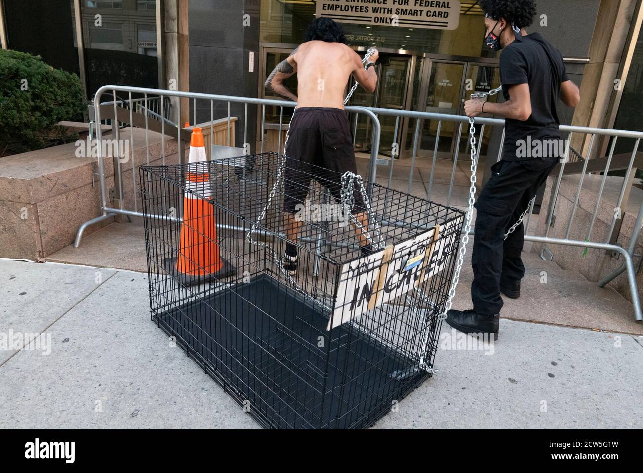 Brian cage hi-res stock photography and images - Alamy