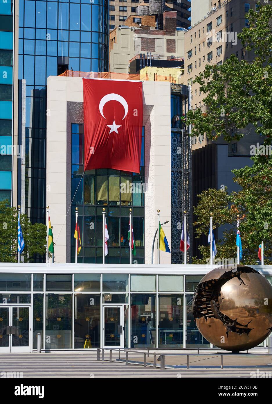 Turkish cultural center new york hi-res stock photography and images ...