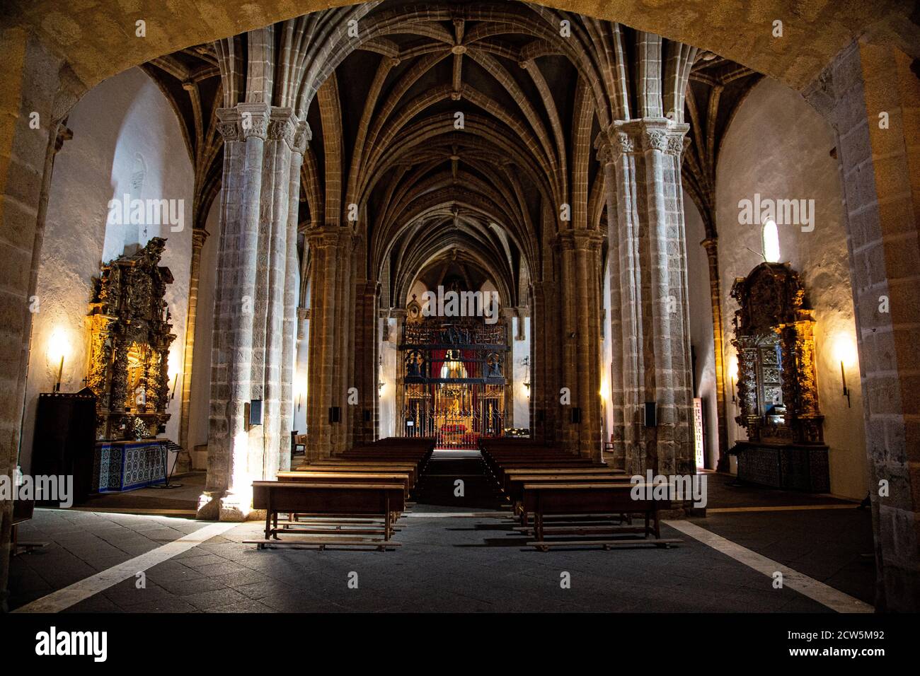 Interior of the main nave of the church with Gothic-Romanesque columns ...