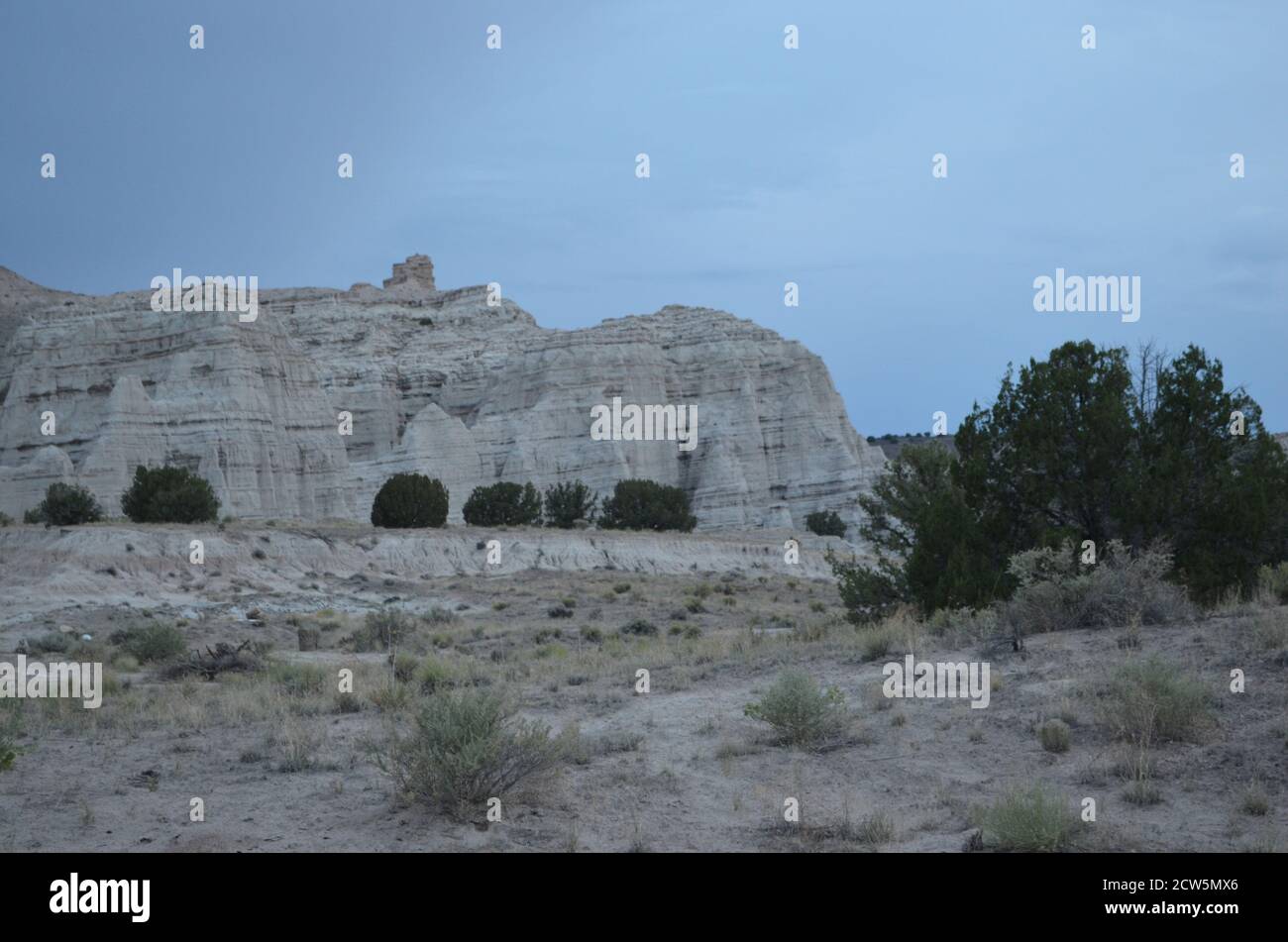 White hills hi-res stock photography and images - Alamy