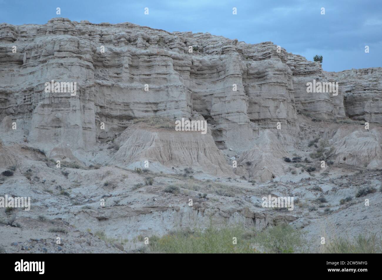 White hills hi-res stock photography and images - Alamy