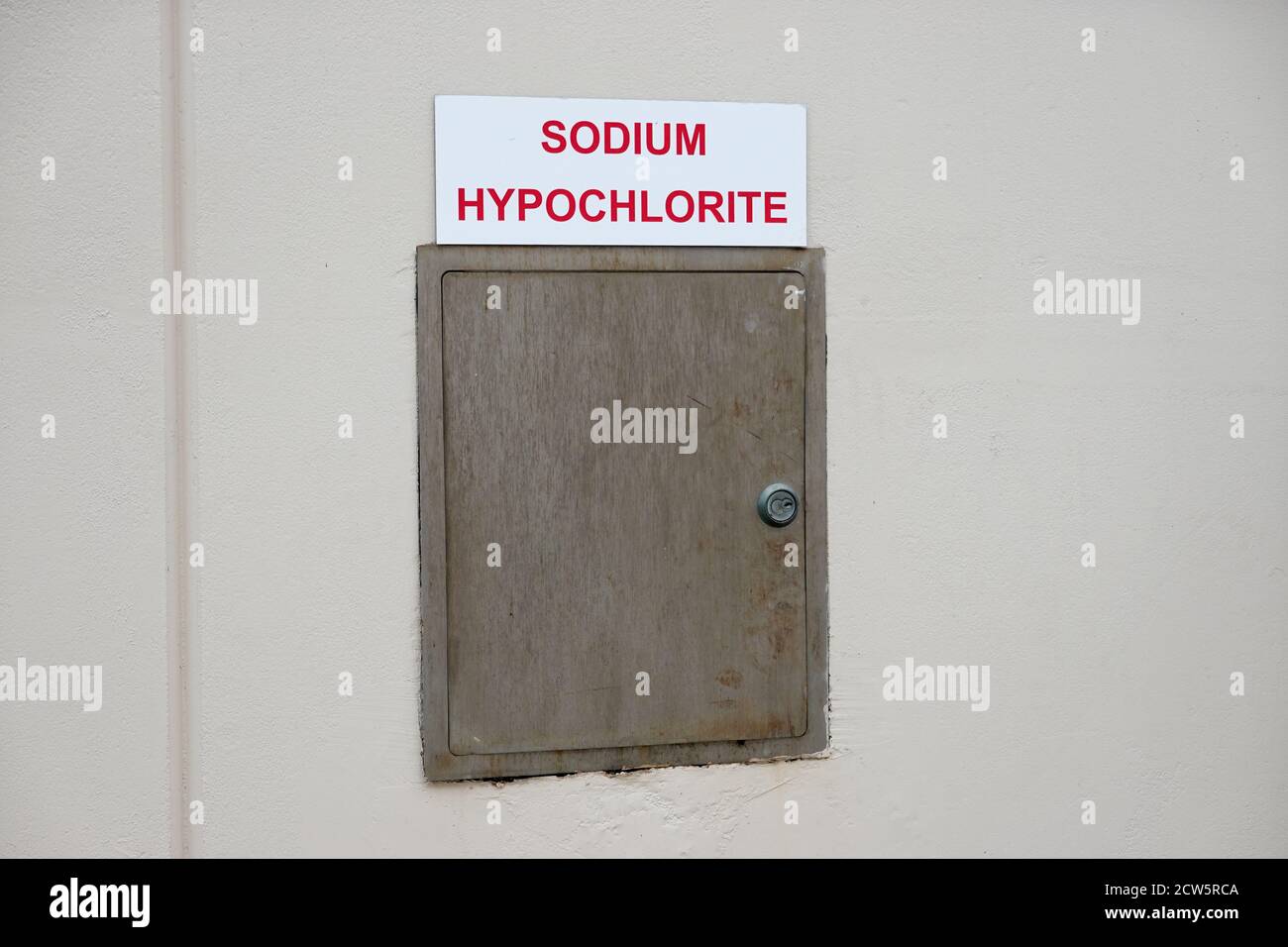 Sodium hypochlorite hi-res stock photography and images - Alamy