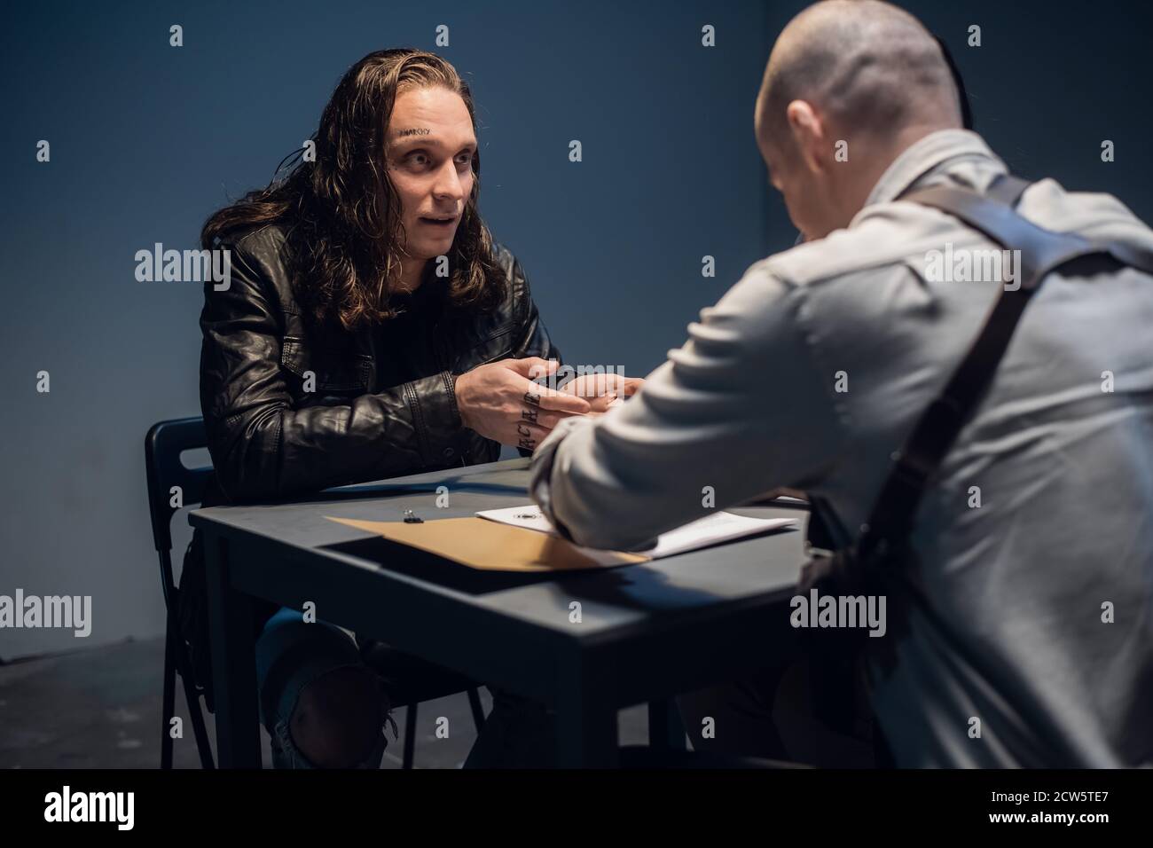 Interrogation police investigation hi-res stock photography and images ...