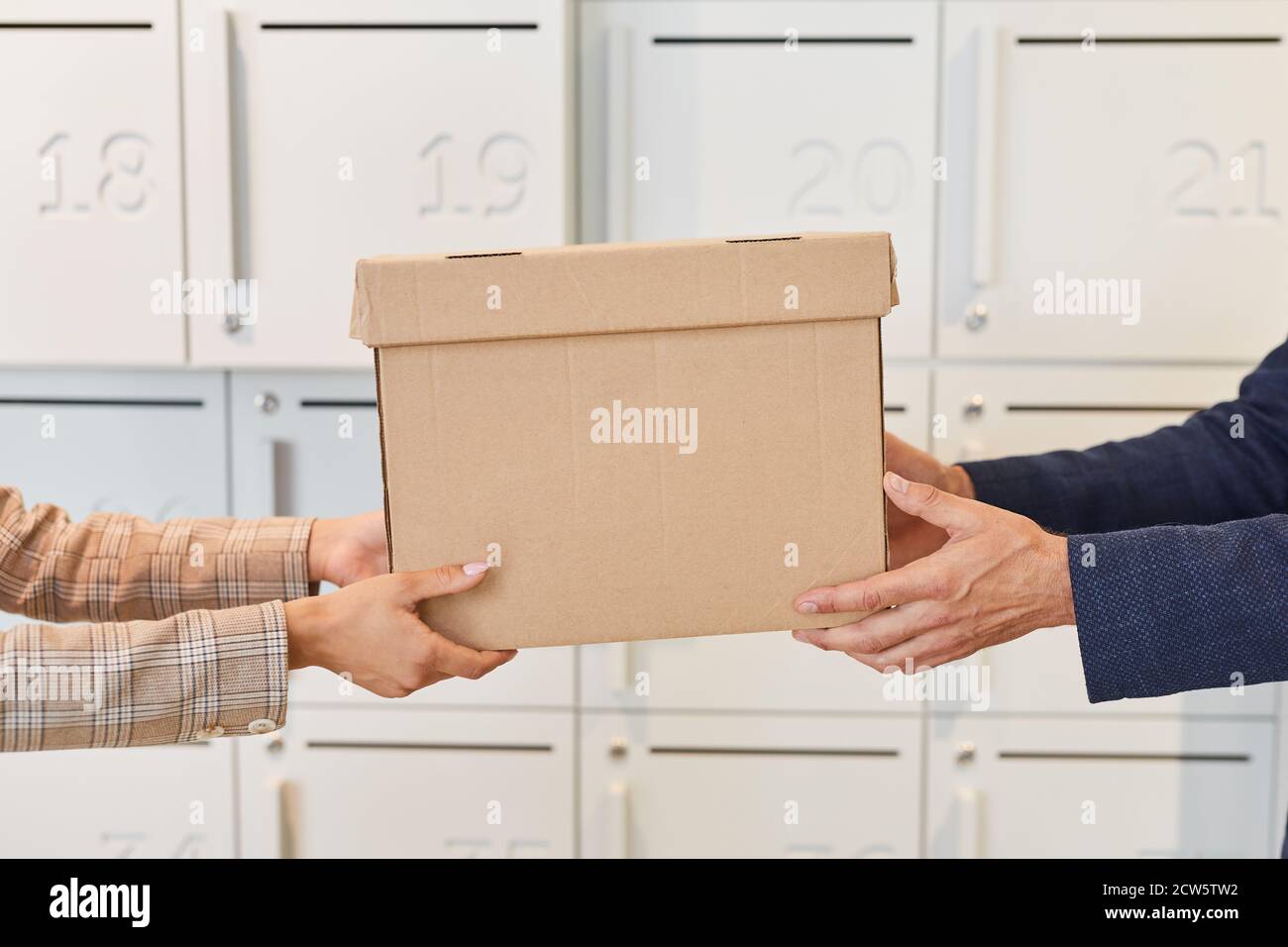 Sending people to space hi-res stock photography and images - Alamy