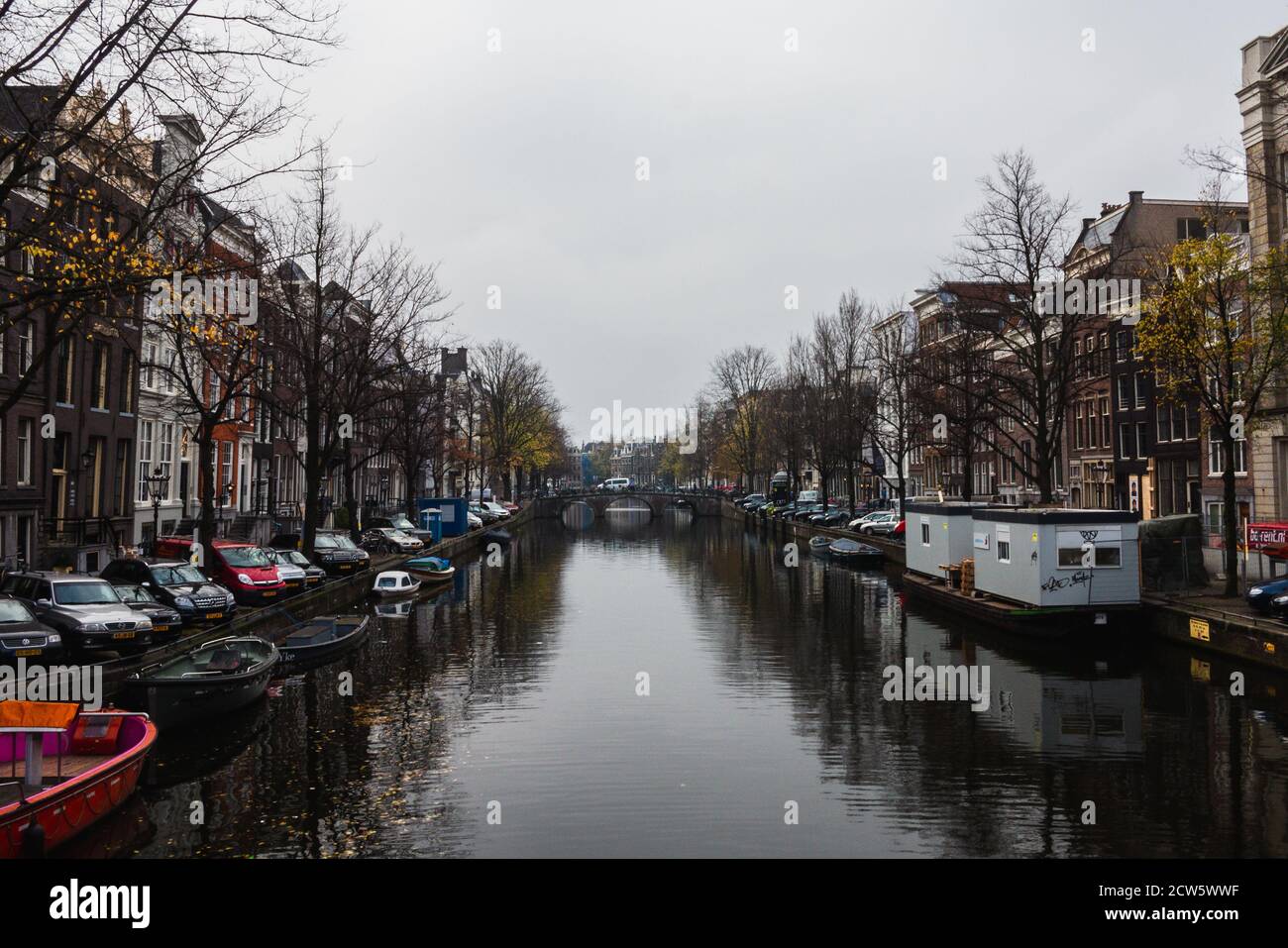 Chilly fall day hi-res stock photography and images - Alamy